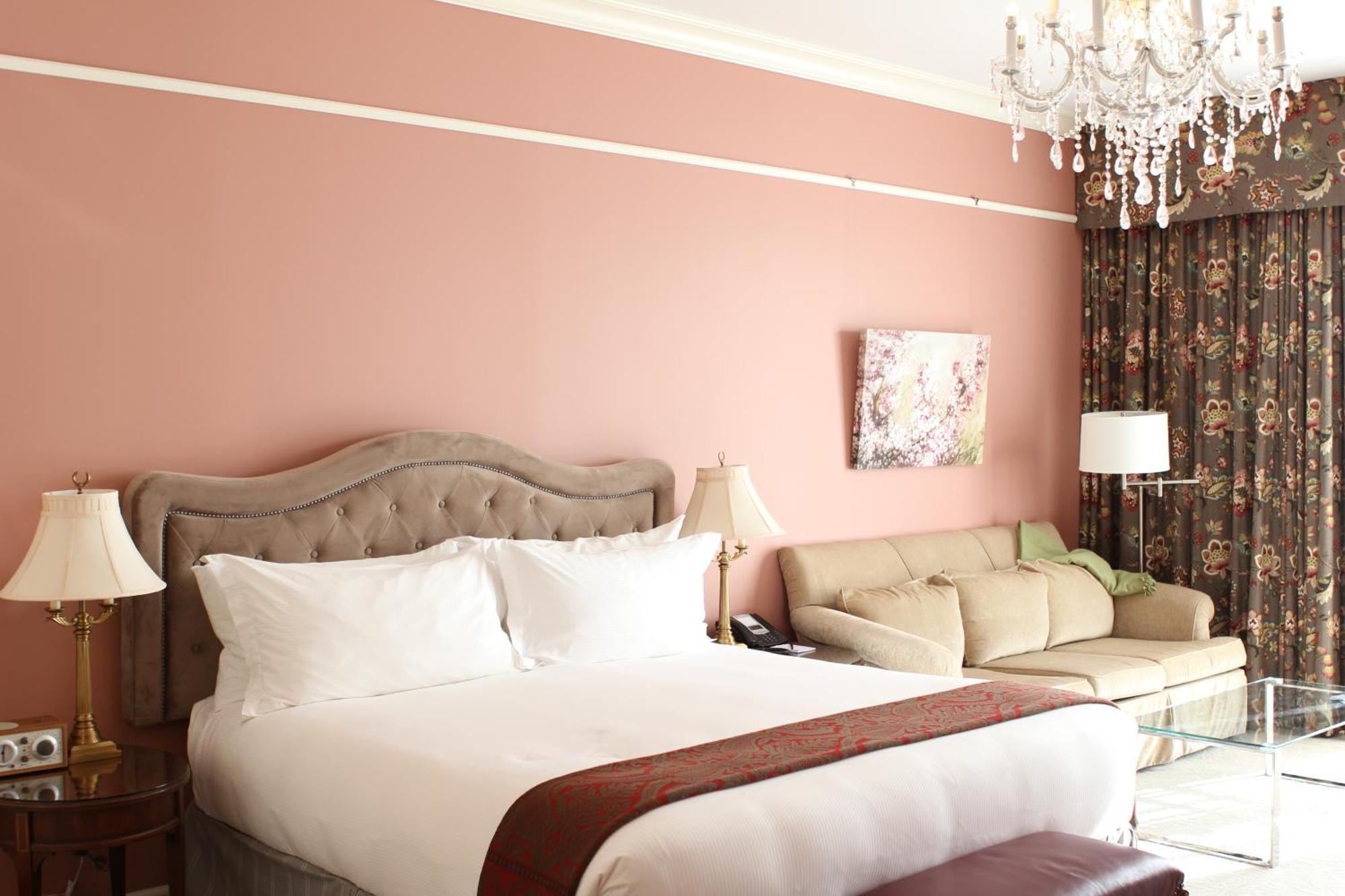 HOTEL BRUCE | ⋆⋆⋆⋆ | STRATFORD, CANADA | SEASON DEALS FROM $377