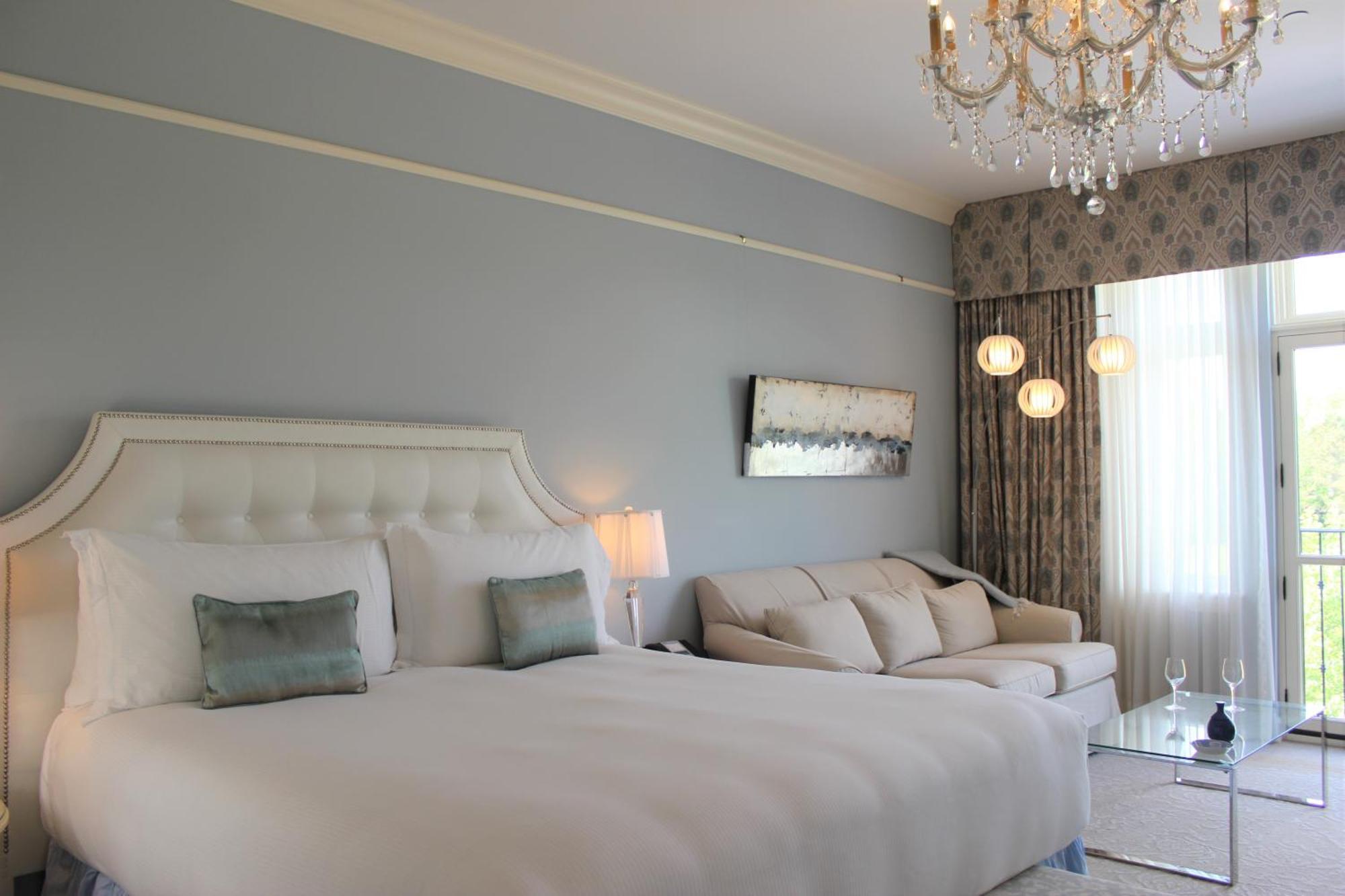 HOTEL BRUCE | ⋆⋆⋆⋆ | STRATFORD, CANADA | SEASON DEALS FROM $377